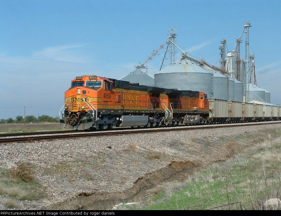 BNSF 4659